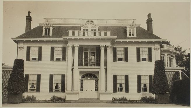 Exterior view of the Berkeley Villa/Martha Codman Karolik House ...