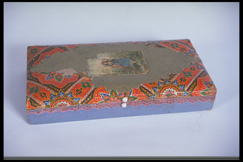 Raisin box | Historic New England