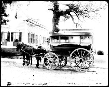 Old Stevenson Coach of Swampscott, 2 horses | Historic New England