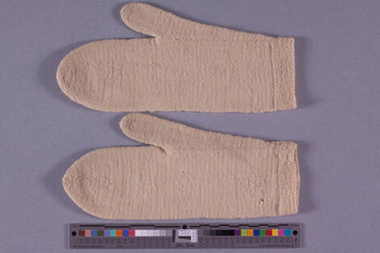 Pair of Mittens | Historic New England
