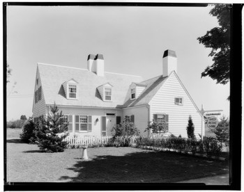 H. Leland Hoar house, New Britain, Conn. | Historic New England