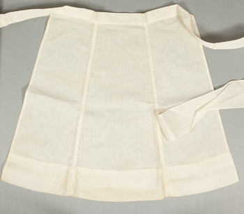 Apron | Historic New England